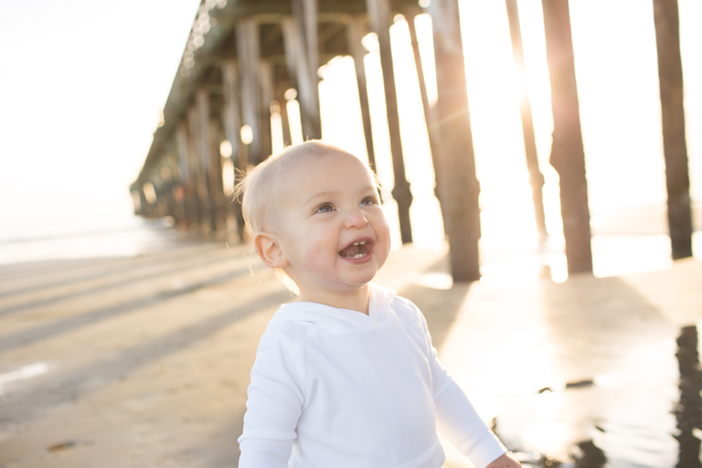 The Perry Family, Beach Maternity Session - Derksen Photography